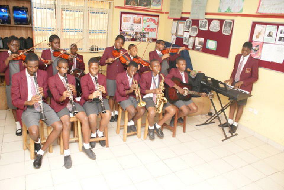 Mind Builders Schools :: Building The Future